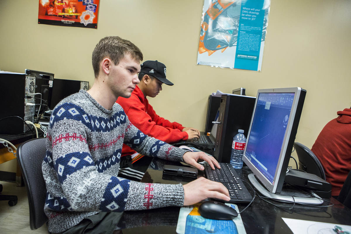 Manufacturing CAD : RRC Polytech: Program Explorer