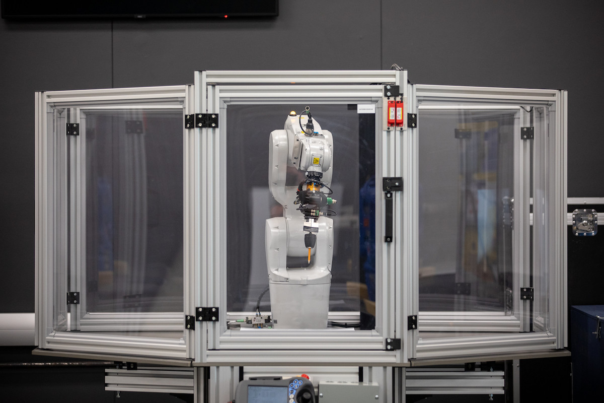 Mechatronics : RRC Polytech: Program Explorer