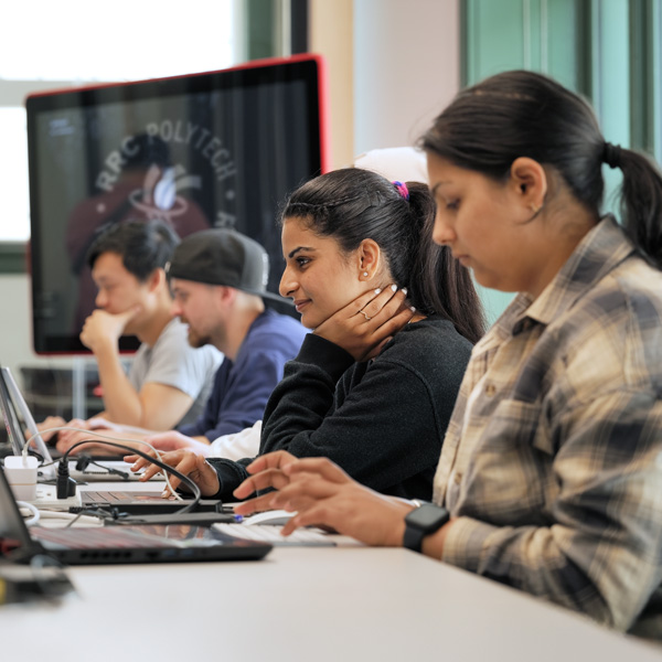 Business and Management Micro-credentials : RRC Polytech: Micro-training