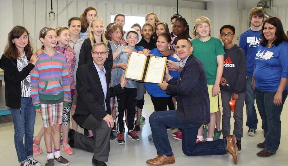 Province proclaims Aerospace Week in Manitoba at RRC's Stevenson Campus ...